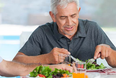 Smart Tips on Eating Out | TeamingUp